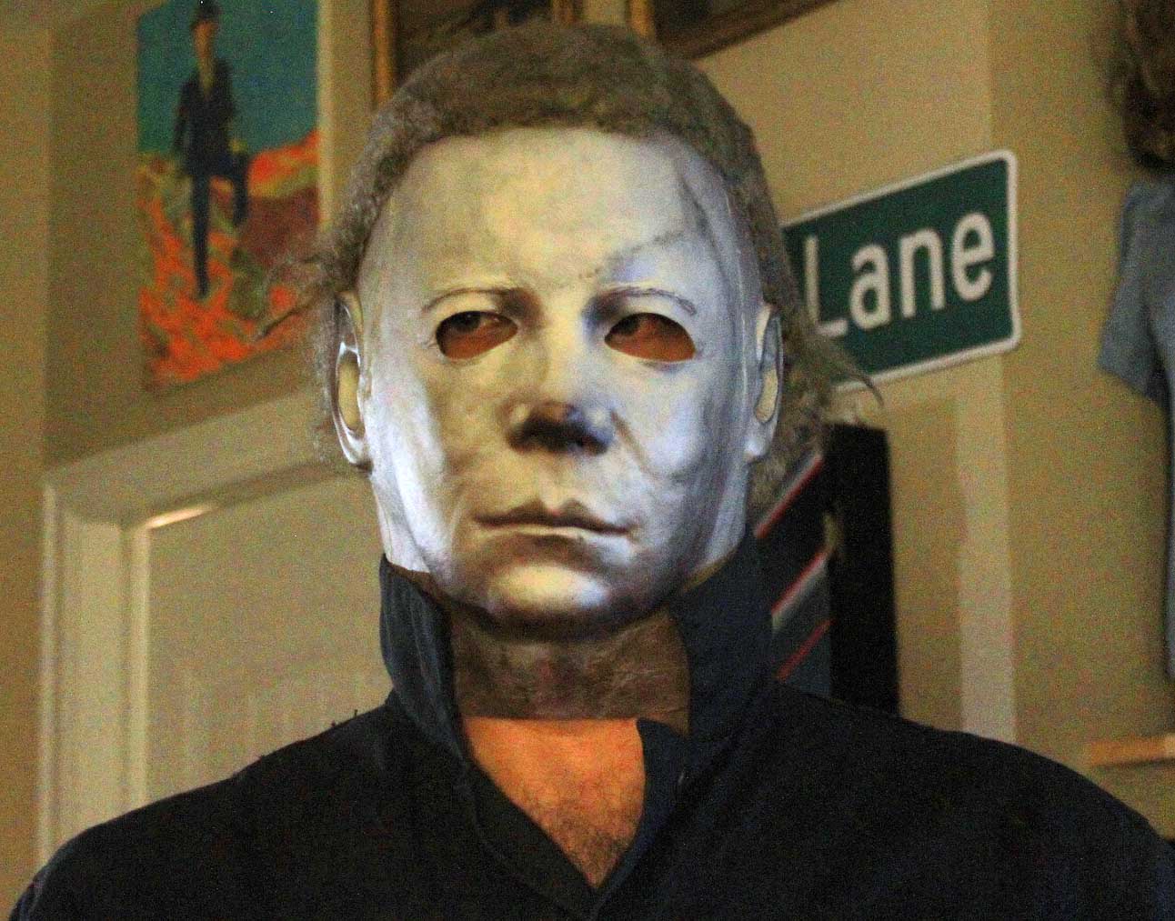 NEW worn H2SM/Benny Mask & Costume shots - General Discussion - Michael ...