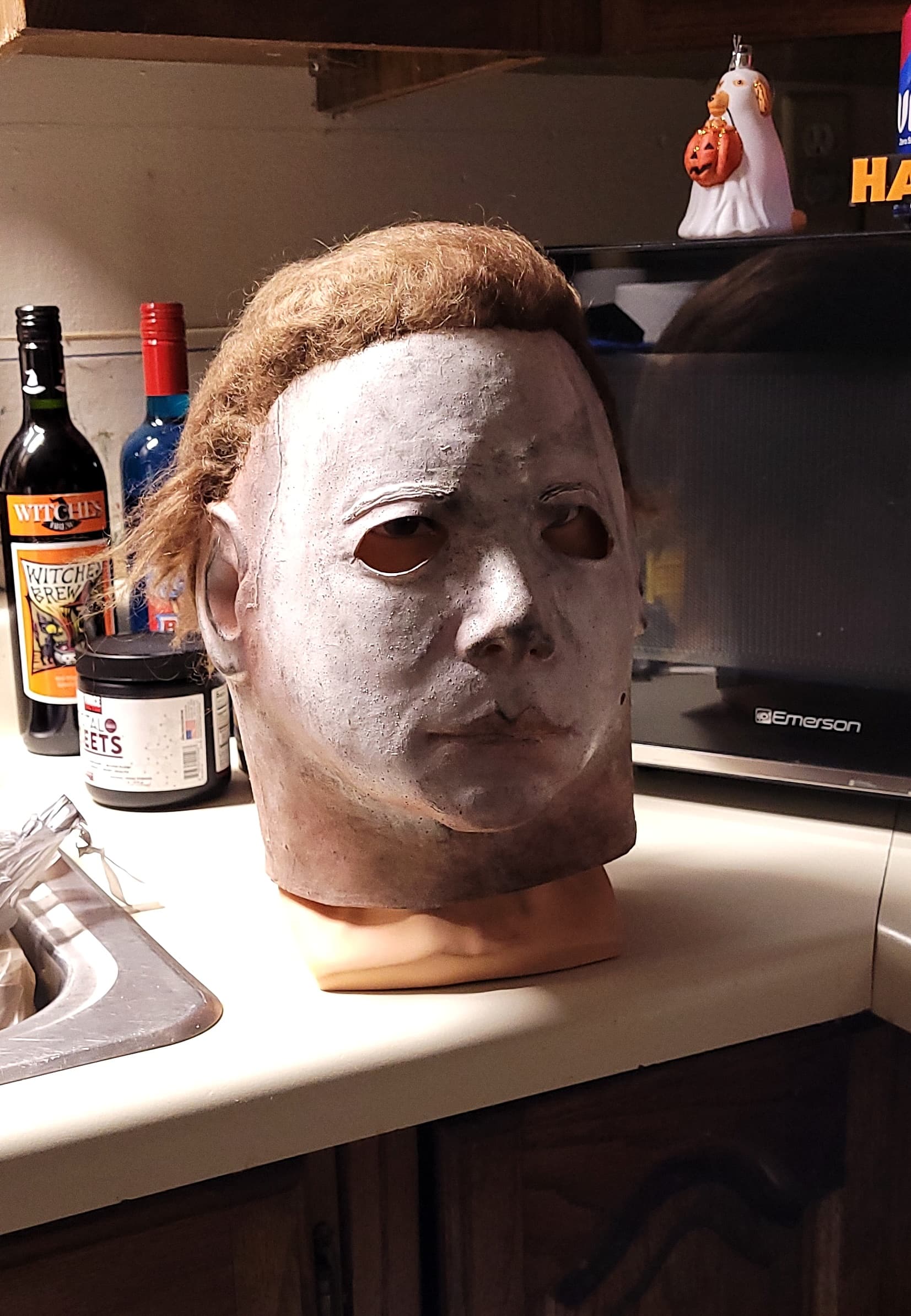 H2sm Mask from Rowland - Michael-Myers.net - Michael Myers forum